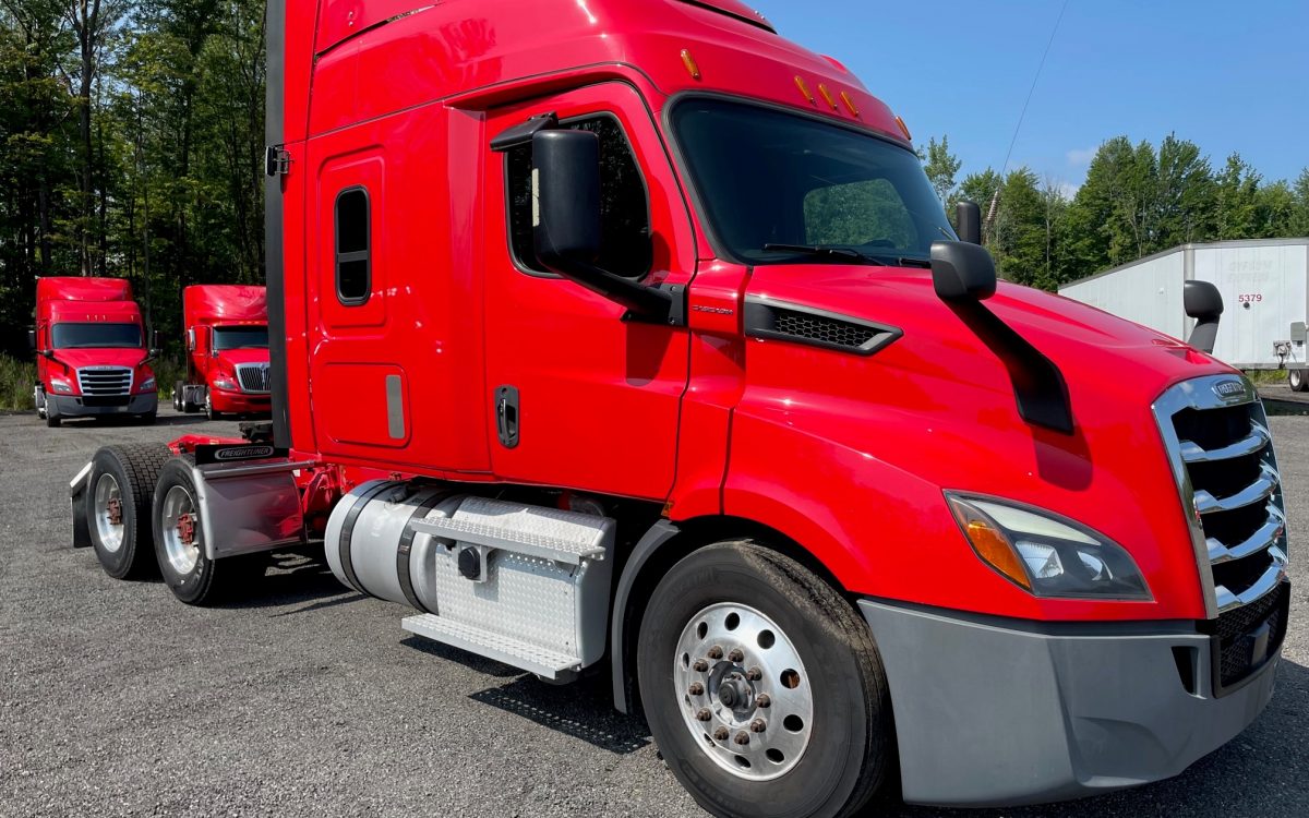 2020 FREIGHTLINER CASCADIA - STOCK#:20333 - Gypsum Express LTD.